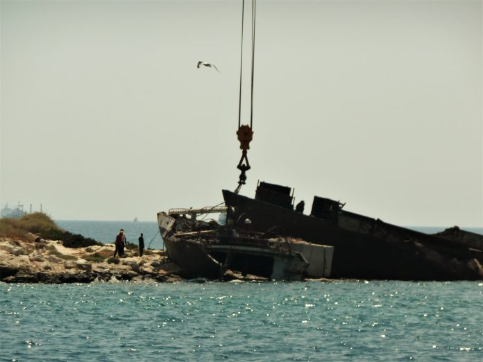 Ταξιδεύοντας στα ξερονήσια της Αττικής (1) - ασσόδυο